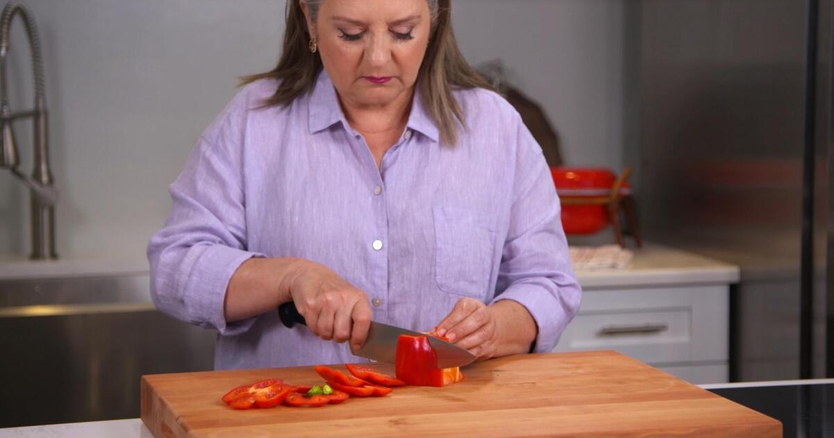 Watch Sheri Says: Cutting a Bell Pepper | The Key Ingredient | PBS SoCal